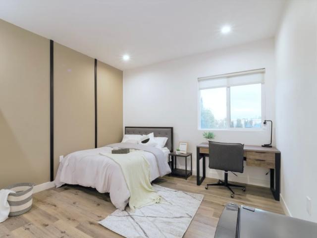 1 BR, 1 BA Apartment 1456 West 36th Street Unit 1455 W 36th St 203 Private Bathroom, Los Angeles, CA 90018