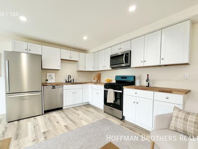 1 BR, 1 BA Apartment 14615 Gilmore St, Van Nuys, CA 91411