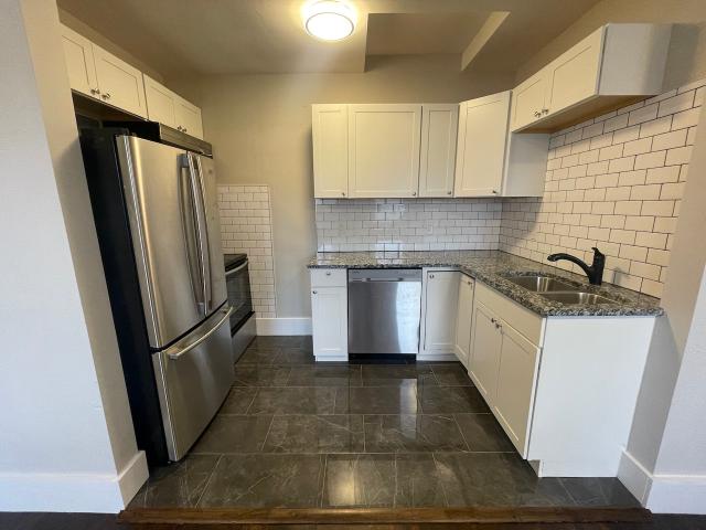 1 BR, 1 BA Apartment 1469 Ottawa St, Windsor, ON N8X 2G1