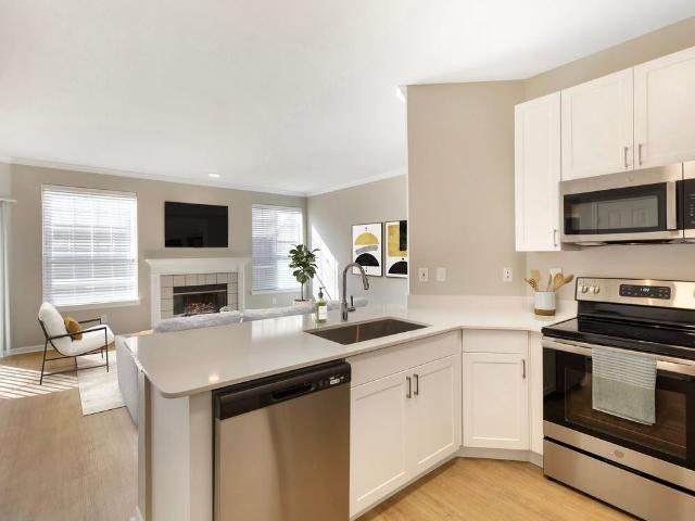 1 BR, 1 BA Apartment 14700 Marsh Lane Unit 001 128, Addison, TX 75001