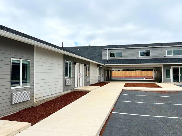 1 BR, 1 BA Apartment 1477 North Manzanita Street Unit 114, Canby, OR 97013