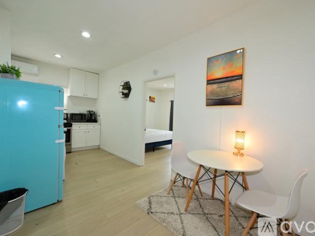 1 BR, 1 BA Apartment 1489 E Colorado Blvd, Unit 203, Pasadena, CA 91106