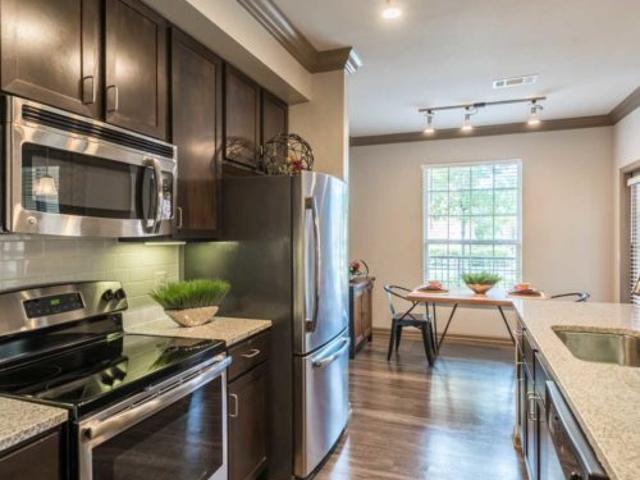 1 BR, 1 BA Apartment 1498 Parkway Plaza Dr, Houston, TX 77077