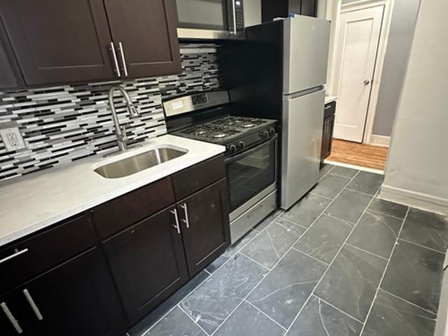 1 BR, 1 BA Apartment 149 Zabriskie St, Unit 21, Jersey City, NJ 07307