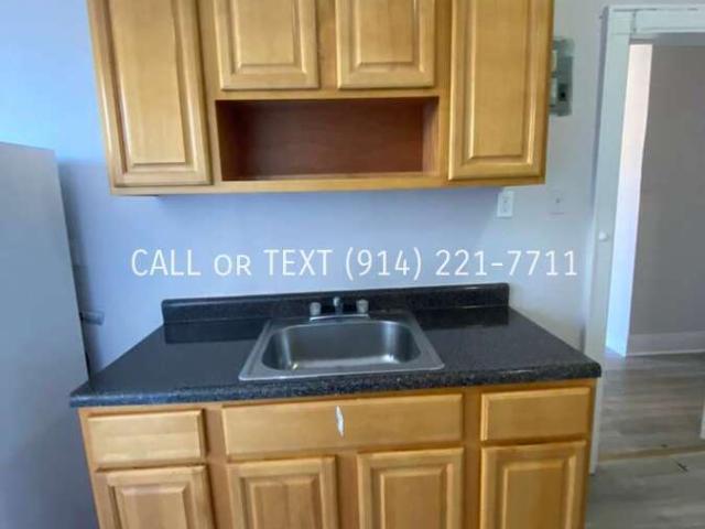 1 BR, 1 BA Apartment 14 Coyle Pl, Yonkers, NY 10705