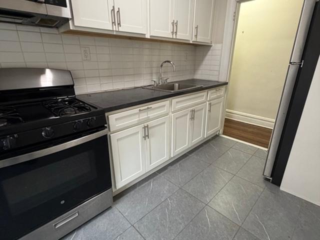 1 BR, 1 BA Apartment 14 Kensington Ave, Unit 1B, Jersey City, NJ 07304