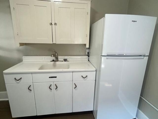 1 BR, 1 BA Apartment 14 18 Penn Ave, Newport, PA 17074