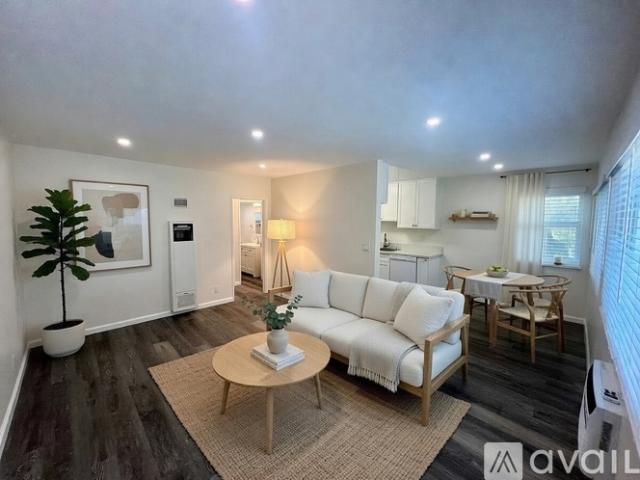 1 BR, 1 BA Apartment 15025 Burbank Blvd, Unit 2, Los Angeles, CA 91411