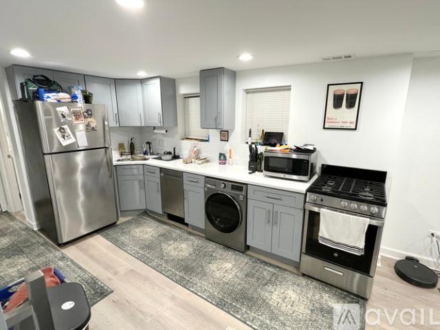 1 BR, 1 BA Apartment 1509 North Rockwell Street, Unit Grdn, Chicago, IL 60622
