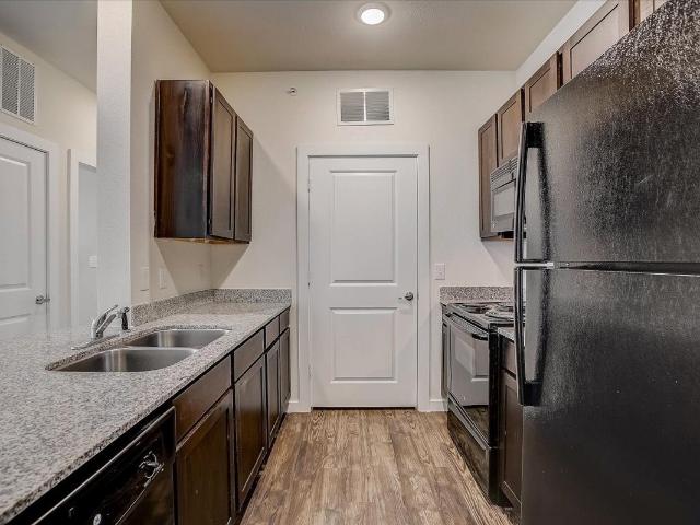 1 BR, 1 BA Apartment 150 Amberwood South Unit 5201, Kyle, TX 78640