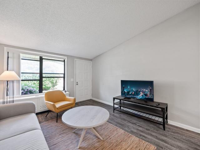 1 BR, 1 BA Apartment 15127 Olivewood Dr Unit 14851, Sterling Heights, MI 48313
