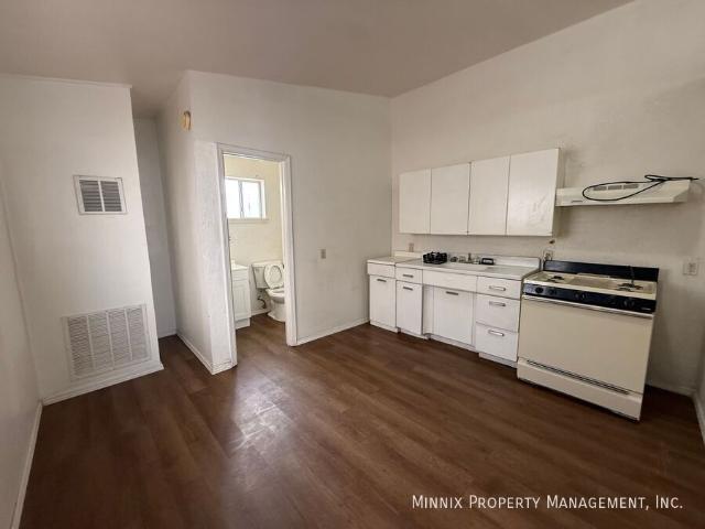1 BR, 1 BA Apartment 1526 E. Yandell Dr. 1526 E. Yandell Dr El Paso, TX 79902