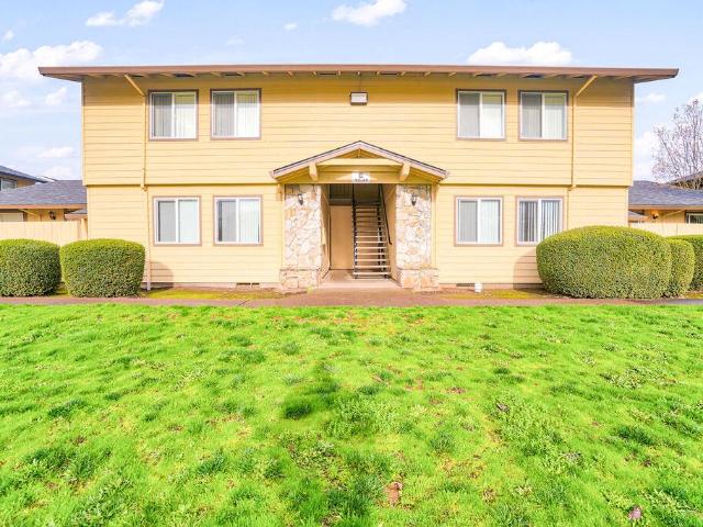 1 BR, 1 BA Apartment 1535 SE Maple St #15 Unit 22, Hillsboro, OR 97123