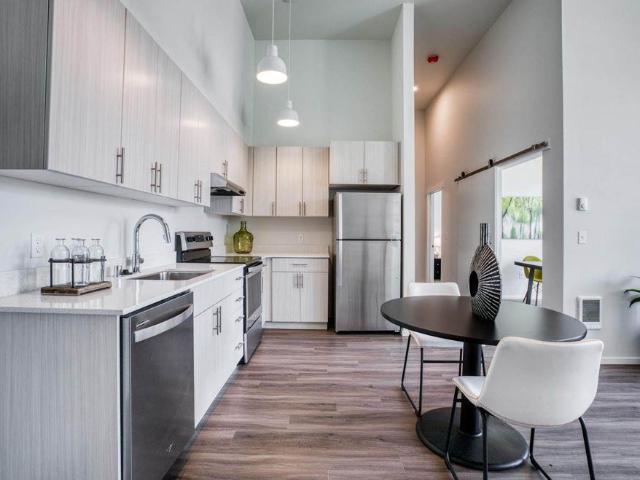1 BR, 1 BA Apartment 15367 Main St E Unit F 201, Sumner, WA 98390