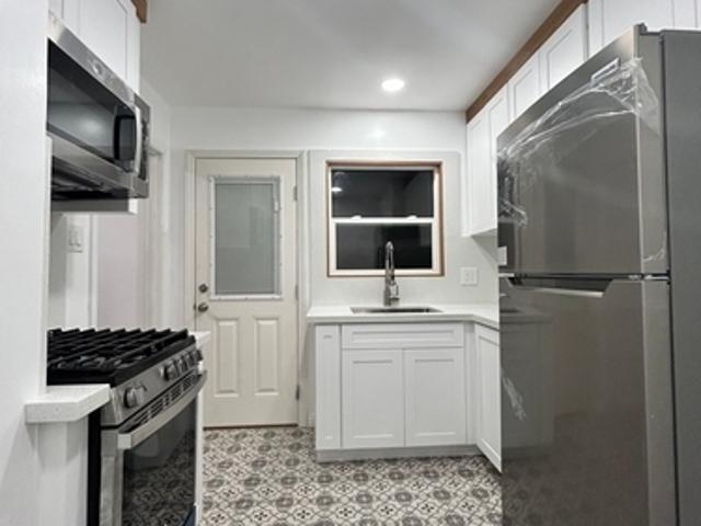 1 BR, 1 BA Apartment 1537 Freeman Avenue, Long Beach, CA 90804