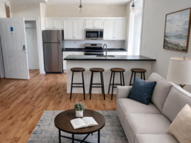 1 BR, 1 BA Apartment 157 Green Street, Unit C, New London, CT 06320