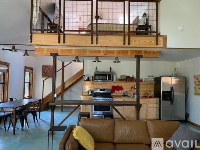 1 BR, 1 BA Apartment 15401 Ranch Road 12 Suite 106, Wimberley, TX 78676