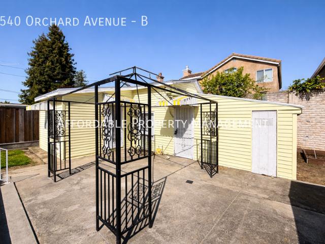 1 BR, 1 BA Apartment 1540 Orchard Avenue, San Leandro, CA 94577