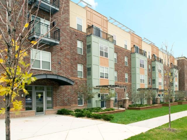 1 BR, 1 BA Apartment 1550 Larpenteur Ave W Unit 1 417, Saint Paul, MN 55113