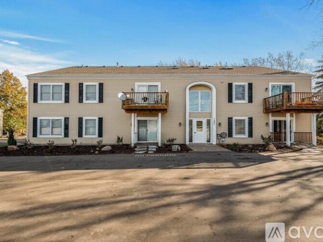 1 BR, 1 BA Apartment 1551 Namekagon Street, Unit 5, Hudson, WI 54016
