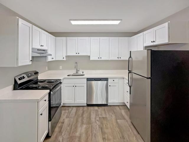 1 BR, 1 BA Apartment 15530 Bothell Way NE Unit Sheridan Beach 303, Seattle, WA 98155