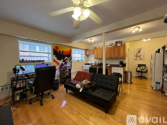 1 BR, 1 BA Apartment 1555 Beacon St, Unit 2, Brookline, MA 02446