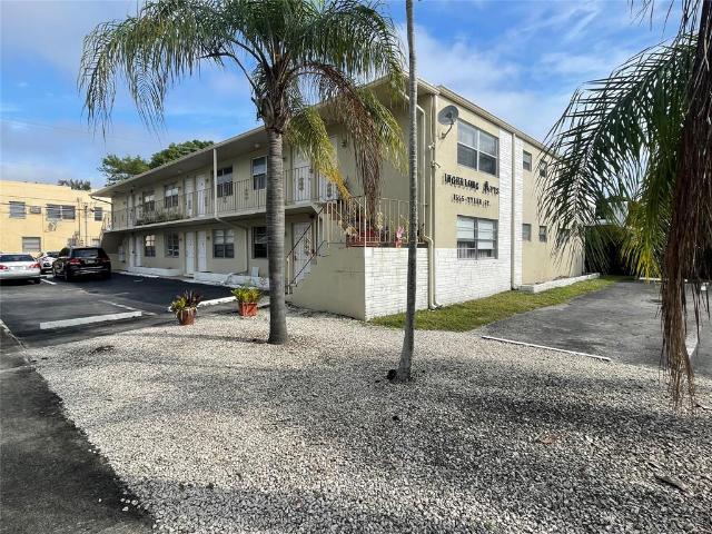 1 BR, 1 BA Apartment 1555 Tyler Street, Hollywood, FL 33020