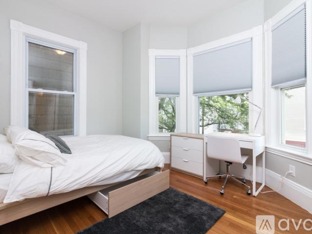 1 BR, 1 BA Apartment 155 Trenton St, Unit 3, Boston, MA 02128