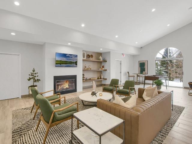 1 BR, 1 BA Apartment 15730 Rockford Road Unit 5121, Minneapolis, MN 55446
