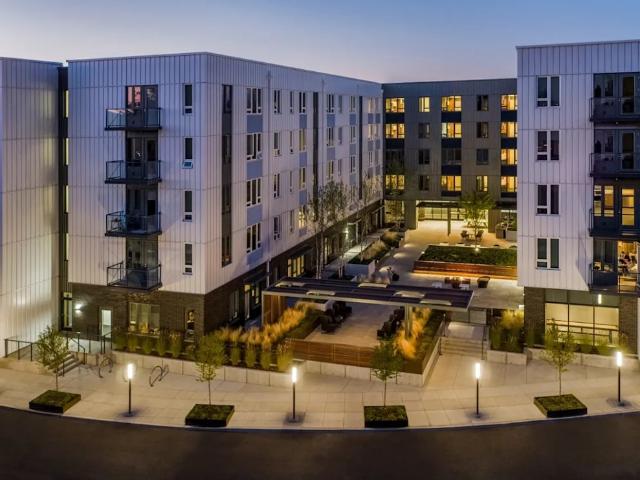 1 BR, 1 BA Apartment 1580 NE 32nd Ave Unit 323, Portland, OR 97232