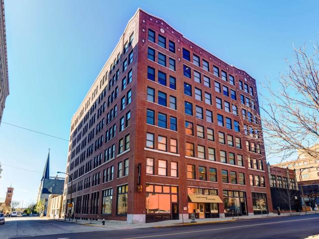 1 BR, 1 BA Apartment 1600 Locust Street Unit 602, Saint Louis, MO 63103