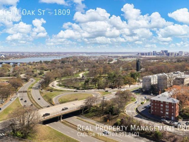 1 BR, 1 BA Apartment 1600 N Oak St, Arlington, VA 22209