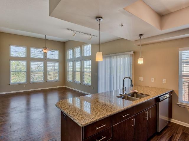 1 BR, 1 BA Apartment 1601 NW 38th St Unit 309, Kansas City, MO 64116