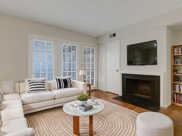 1 BR, 1 BA Apartment 1603 Corcoran St NW, Washington, DC 20009