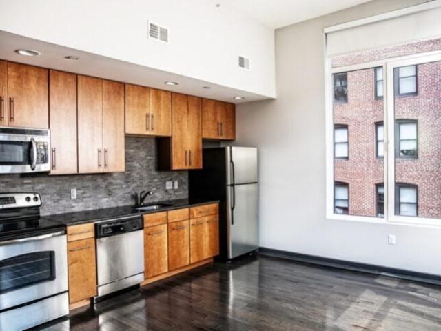 1 BR, 1 BA Apartment 1605 Sansom Street Unit 702, Philadelphia, PA 19103