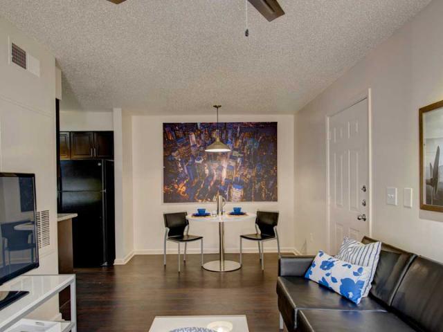 1 BR, 1 BA Apartment 1606 Wickersham Ln, Austin, TX 78741