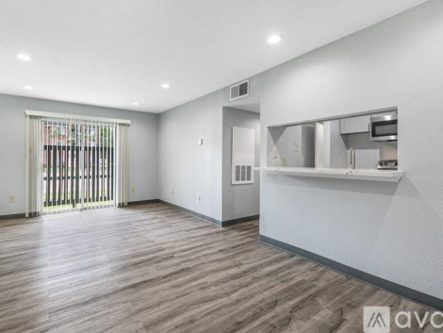 1 BR, 1 BA Apartment 1615 Carol Sue Avenue, Unit Towne Bridge Apartments 1 bedroom, Terrytown, LA 70056