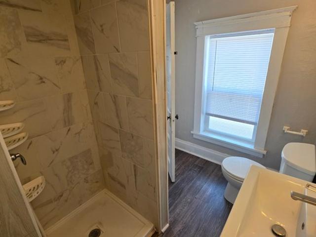 1 BR, 1 BA Apartment 1618 7th St, Unit Uppper, Monroe, WI 53566