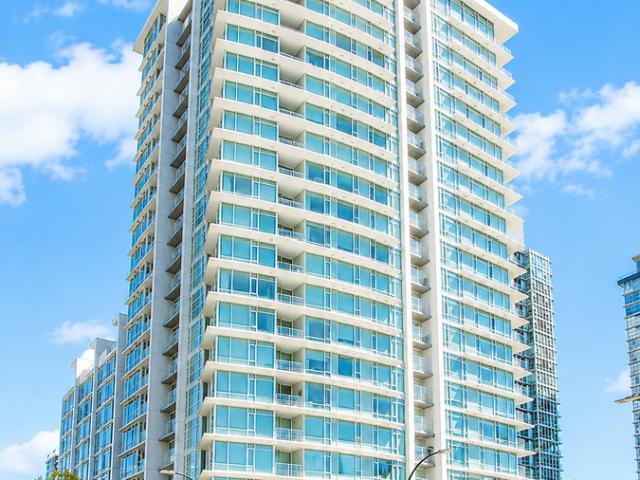 1 BR, 1 BA Apartment 161 Georgia St W, Vancouver, BC V6B 0K9