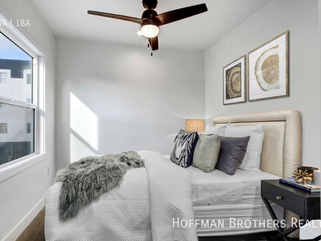 1 BR, 1 BA Apartment 161 S Burlington Ave, Los Angeles, CA 90057