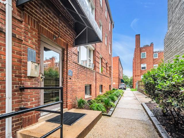 1 BR, 1 BA Apartment 1620 C Street SE Unit 08, Washington, DC 20003