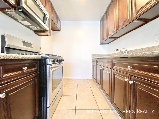 1 BR, 1 BA Apartment 16215 Vanowen St, Van Nuys, CA 91406