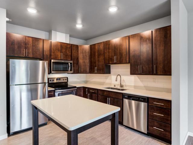 1 BR, 1 BA Apartment 16255 Kenyon Ave Unit 212, Lakeville, MN 55044