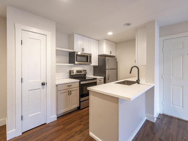 1 BR, 1 BA Apartment 1625 South Marion Avenue Unit 109, Springfield, MO 65807