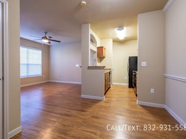1 BR, 1 BA Apartment 1633 Wilson Rd, Conroe, TX 77304
