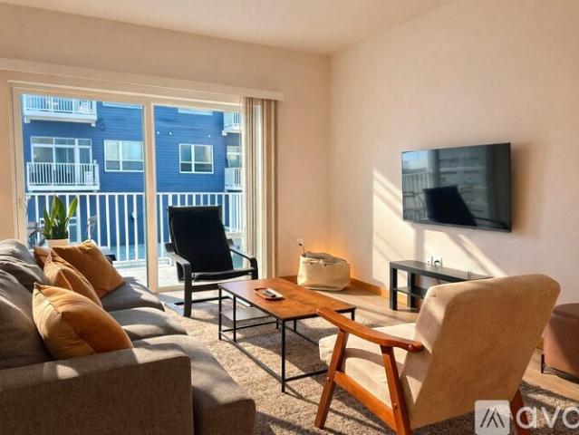 1 BR, 1 BA Apartment 1640 N Water St, Unit 519, Milwaukee, WI 53202