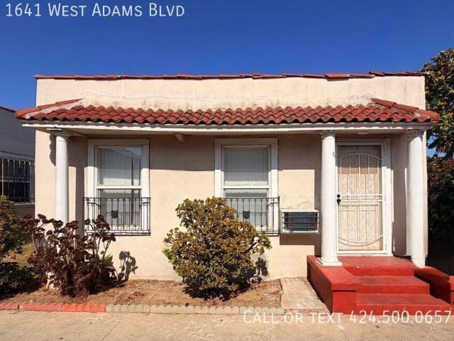 1 BR, 1 BA Apartment 1641 West Adams Blvd, Los Angeles, CA 90007