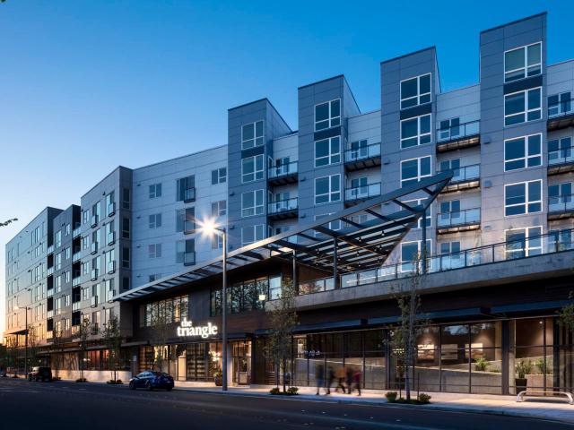 1 BR, 1 BA Apartment 16450 Redmond Way Unit 511, Redmond, WA 98052