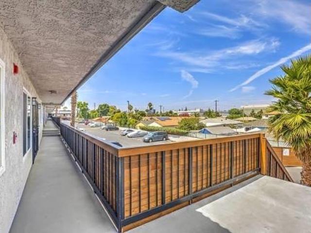 1 BR, 1 BA Apartment 1648 Del Amo Blvd Unit 107, Torrance, CA 90501