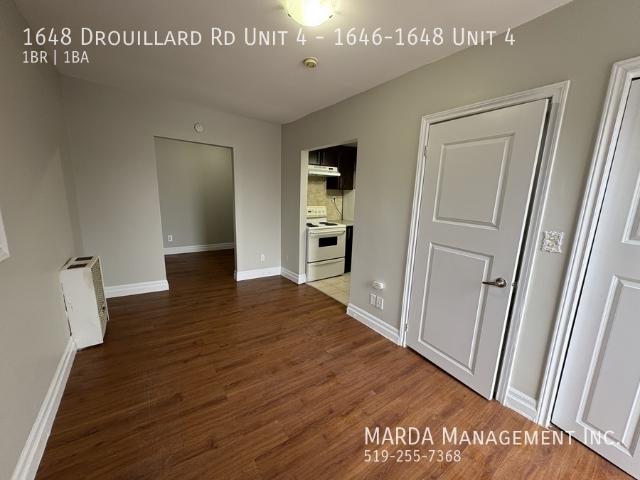 1 BR, 1 BA Apartment 1648 Drouillard Rd Unit 4, Windsor, ON N8Y 2S3